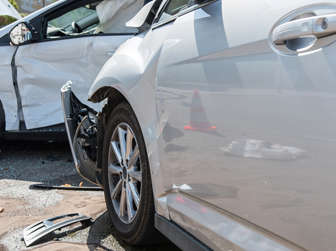 Updated: How to help if you see a car accident | Blog | MotorHappy